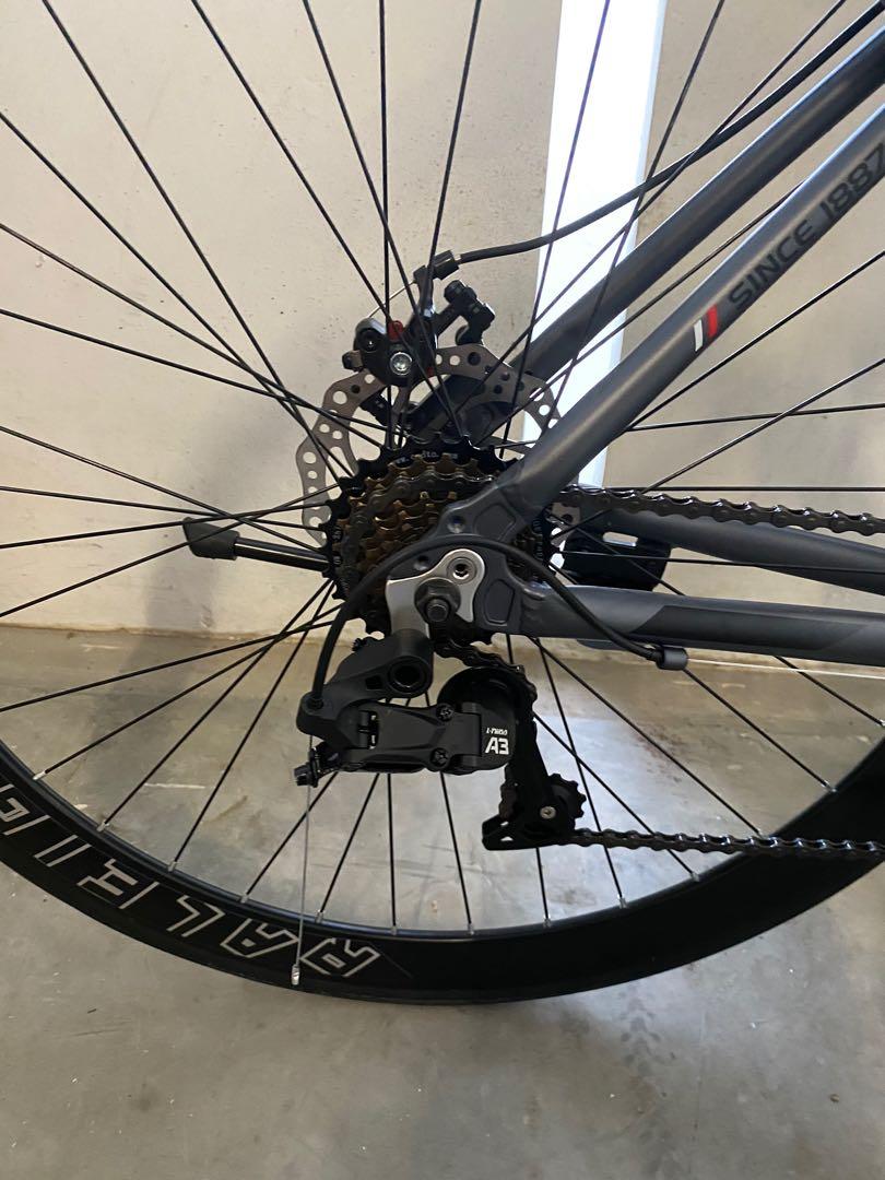 Road Bike Raleigh R700, Sports Equipment, Bicycles & Parts, Bicycles on ...