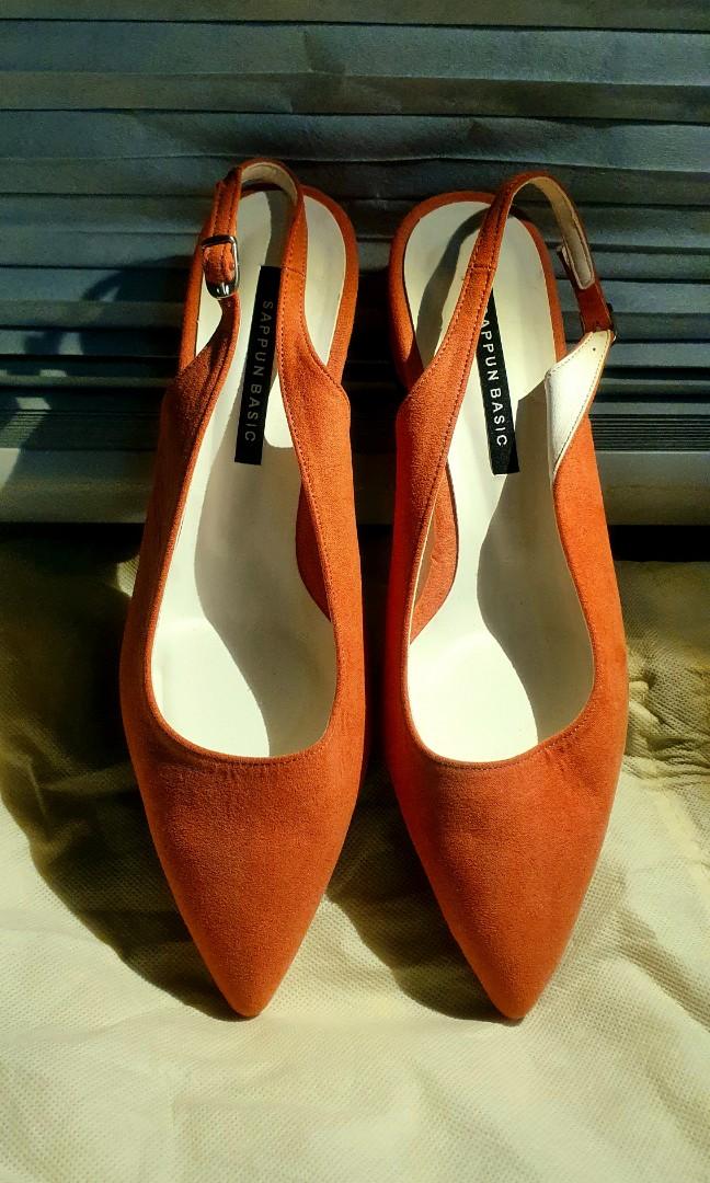 Sappun Basic (Korea), Women's Fashion, Footwear, Flats on Carousell