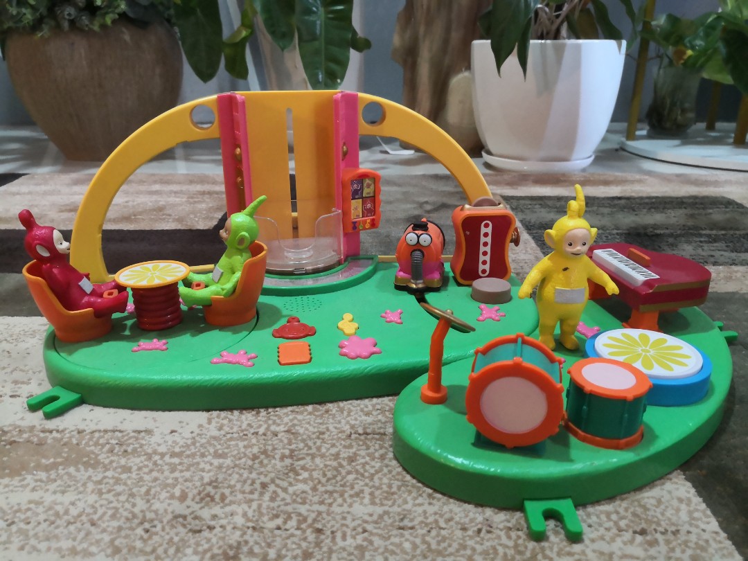 Teletubbies Playset, Hobbies & Toys, Collectibles & Memorabilia, Fan ...