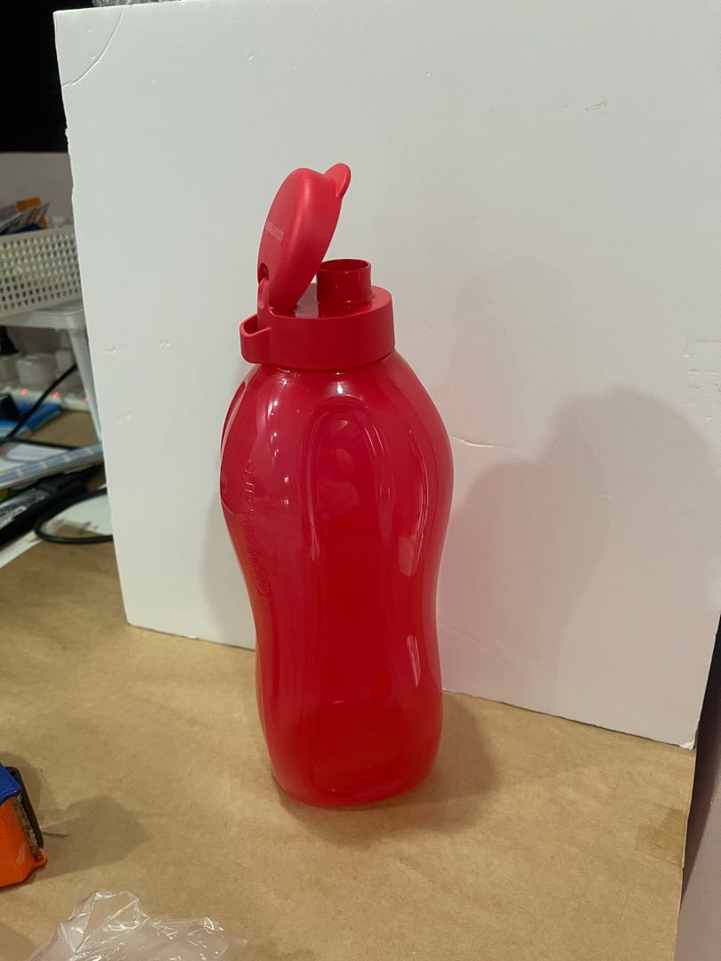 Tupperware giant 2L bottle, Furniture & Home Living, Kitchenware ...