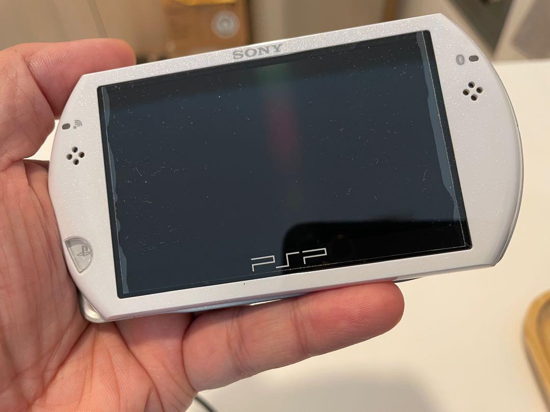Very RARE PSP GO WHITE, Video Gaming, Video Games, PlayStation on Carousell