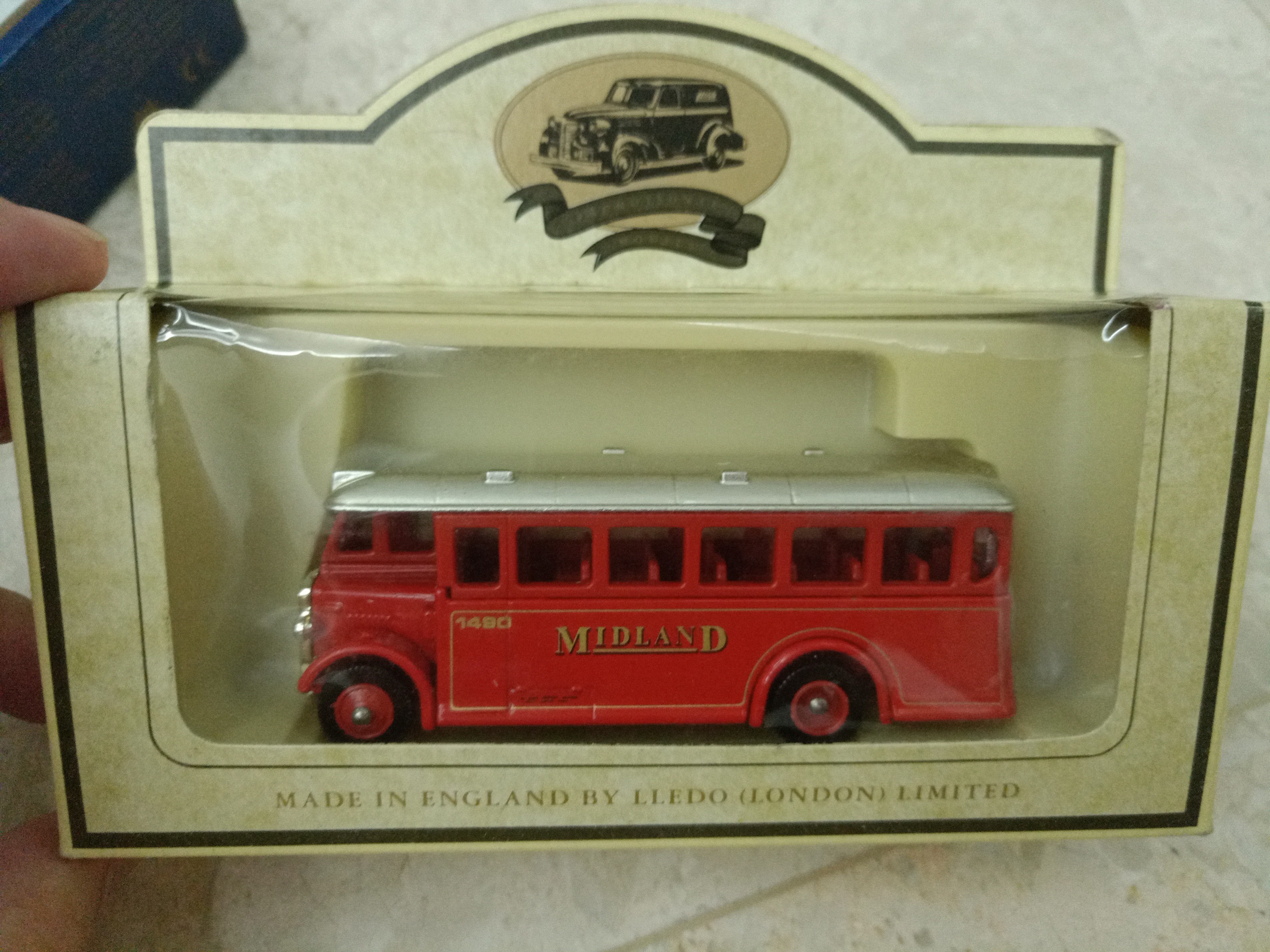 Vintage bus, Hobbies & Toys, Toys & Games on Carousell