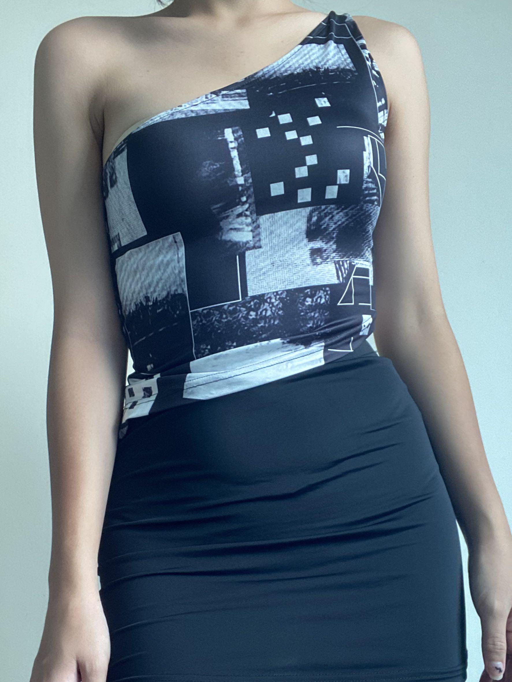 Vintage Toga Black Abstract Top, Women's Fashion, Tops, Sleeveless on ...