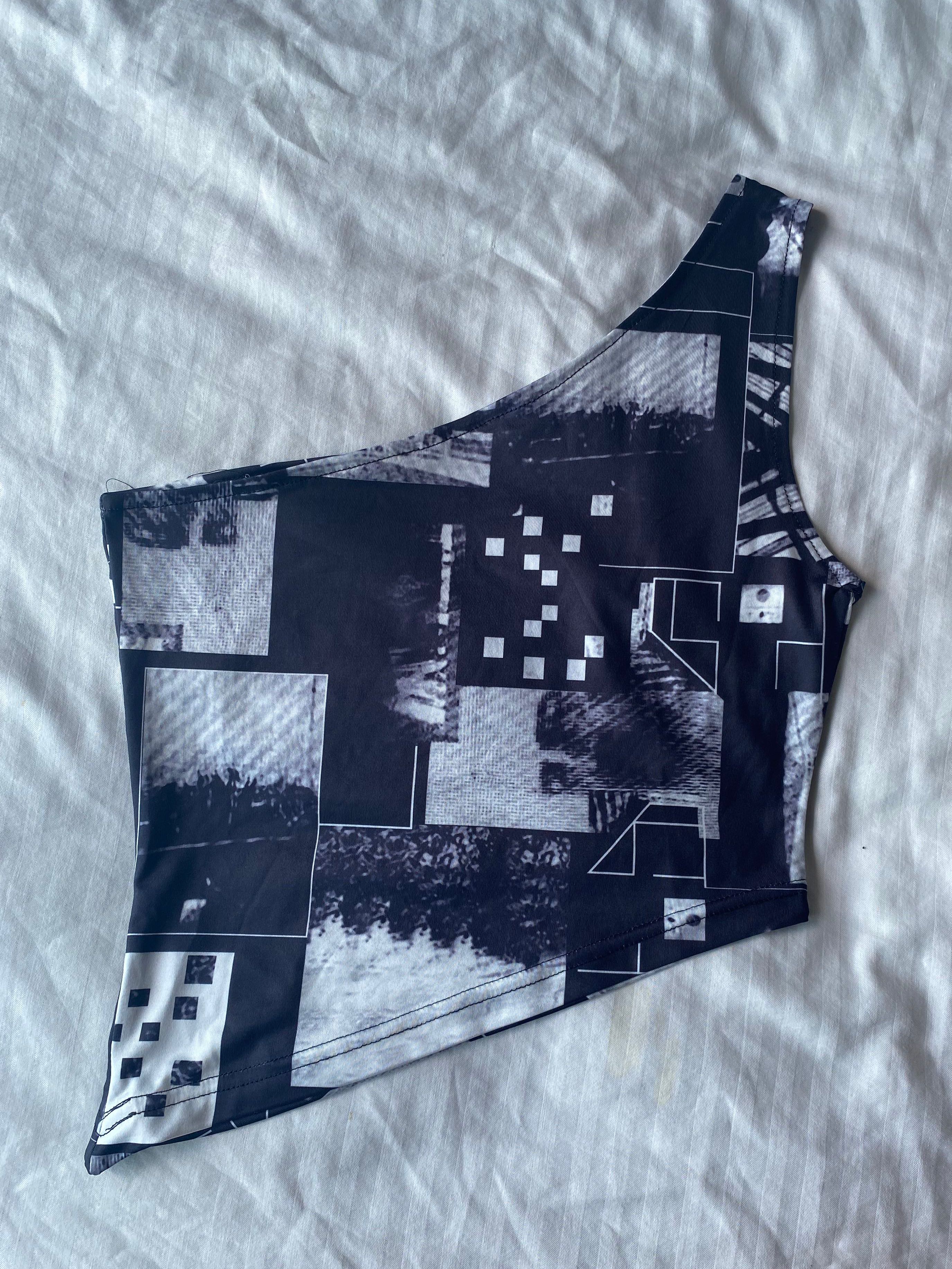 Vintage Toga Black Abstract Top, Women's Fashion, Tops, Sleeveless on ...