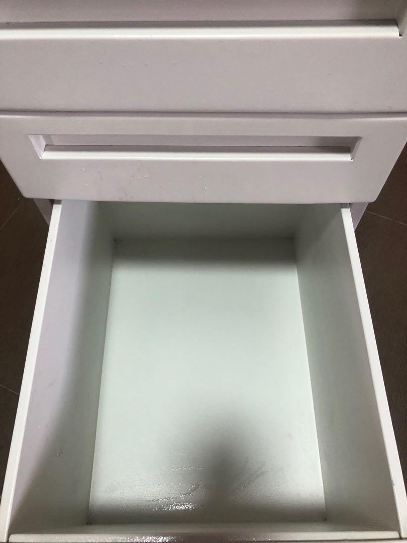 White metal Pedestal drawer- No key, Furniture & Home Living, Furniture ...