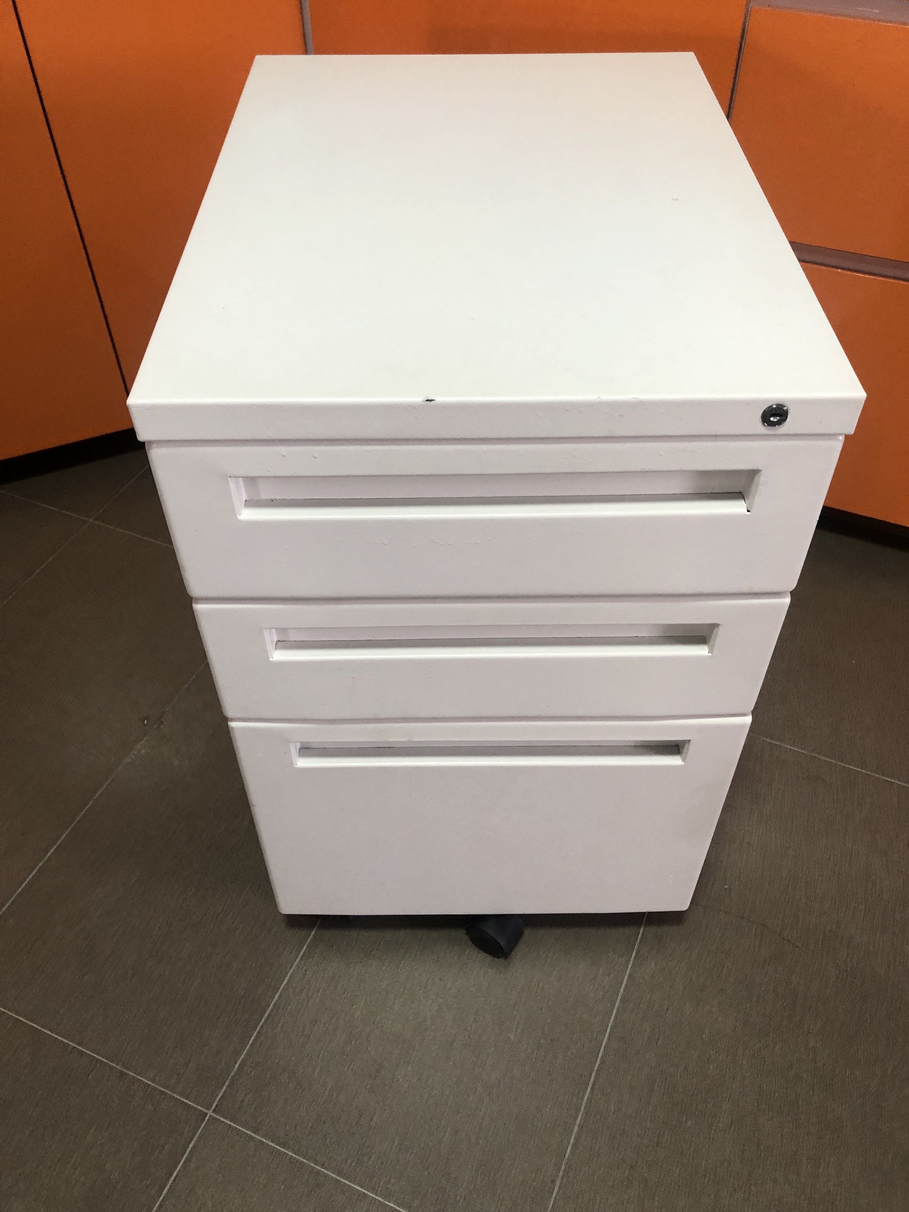 White metal Pedestal drawer- No key, Furniture & Home Living, Furniture ...