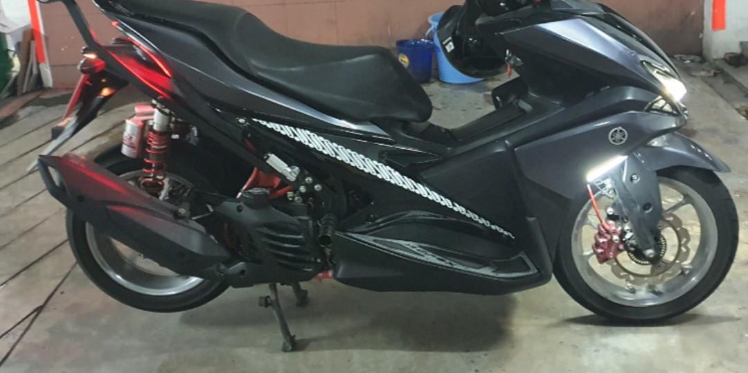 Aerox standard polished chrome rims, Motorcycles, Motorcycle ...