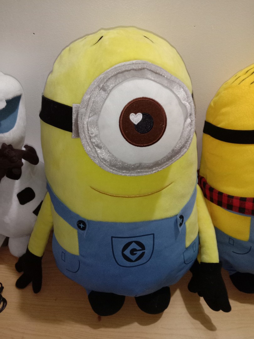 AUTHENTIC Minion Stuffed Toy 20" - Despicable Me, Licensed by Universal ...
