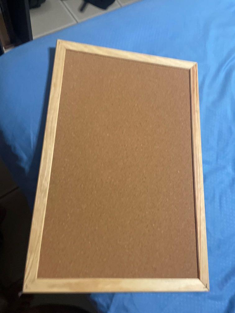 Cockboard with 6 pins, Hobbies & Toys, Stationery & Craft, Other ...