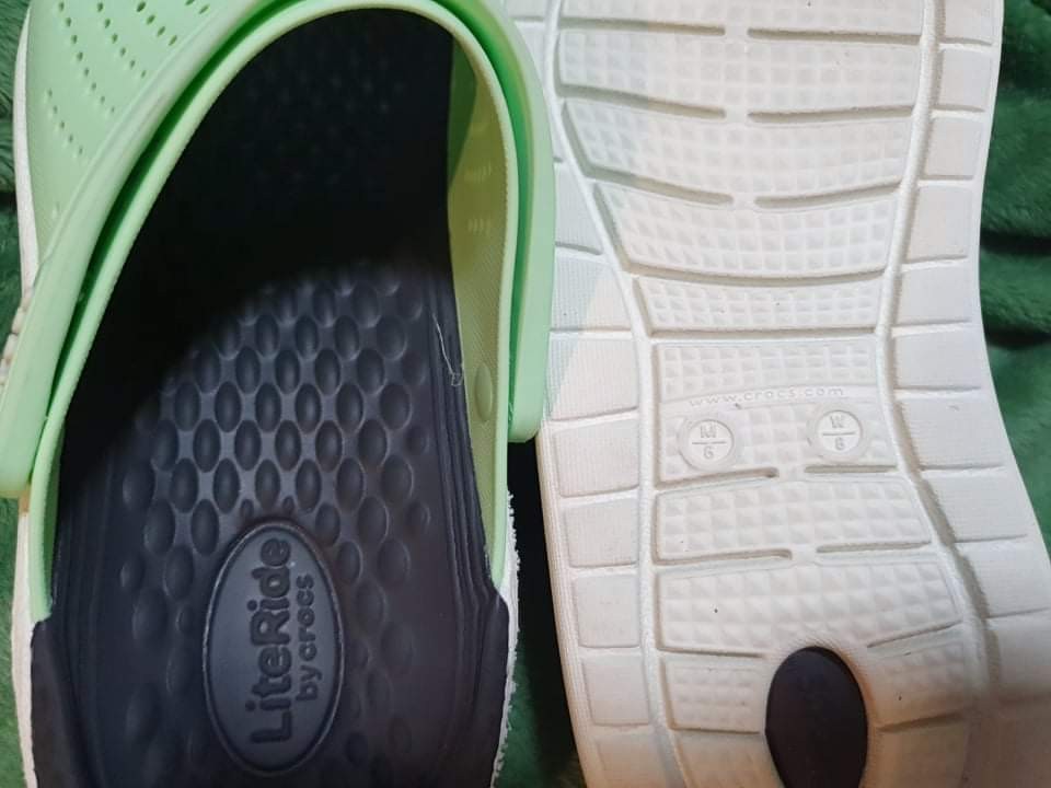 Crocs light green., Men's Fashion, Footwear, Slippers & Slides on Carousell
