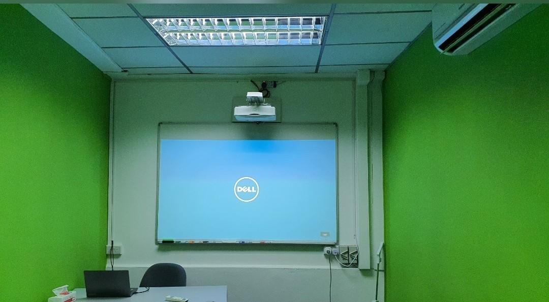 Dell S560T Projector 1080P Ultra Short Throw (UST) Projector, TV & Home ...