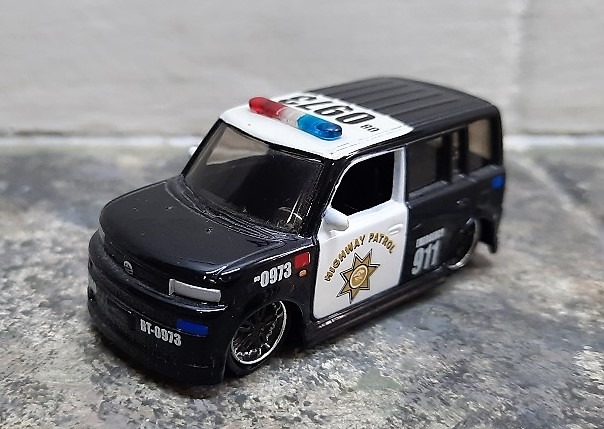 Maisto 1:64 SCION XB Police Cruiser, Hobbies & Toys, Toys & Games on ...
