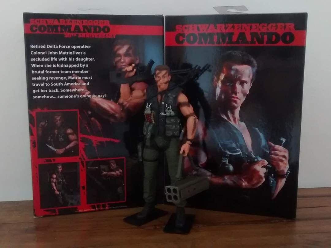 NECA COMMANDO john matrix Arnold Schwarzengger, Hobbies & Toys, Toys ...