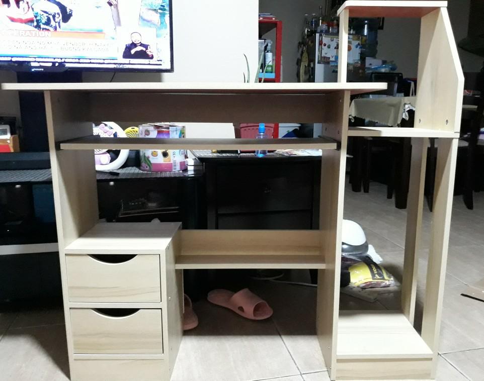 New design and color Computer Table, Furniture & Home Living, Furniture ...