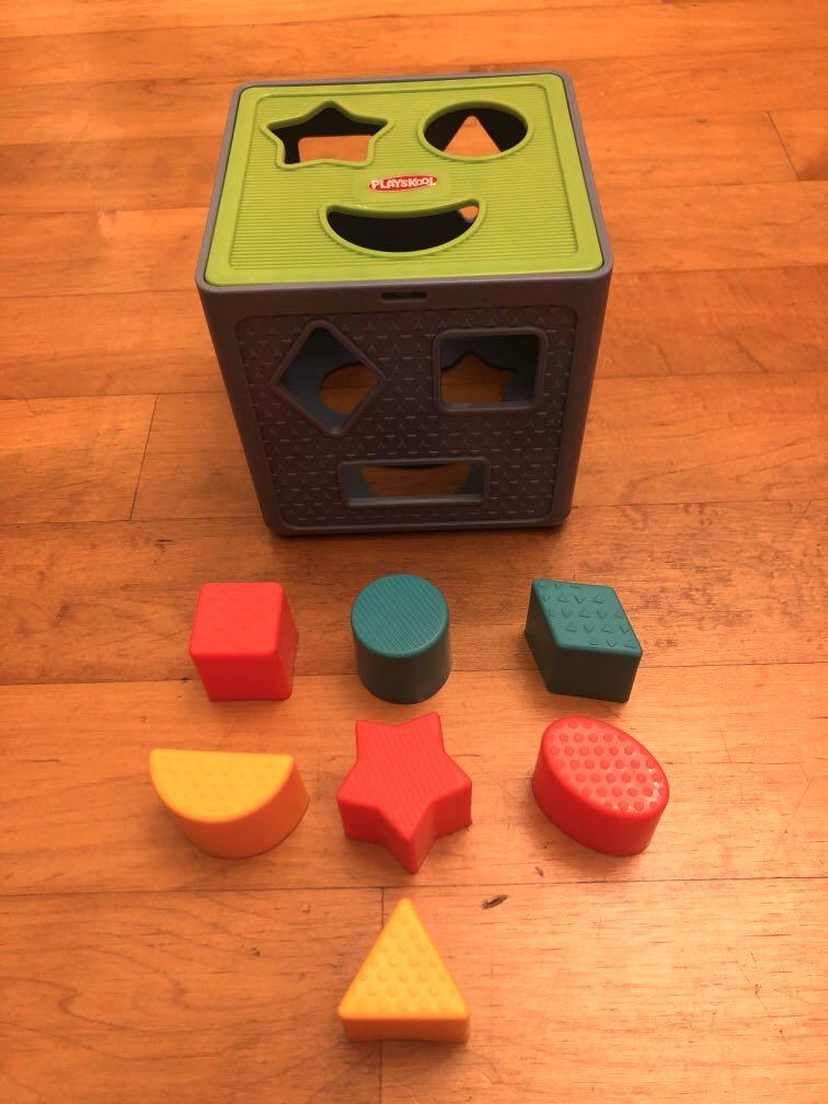Playskool shapes box, Babies & Kids, Infant Playtime on Carousell
