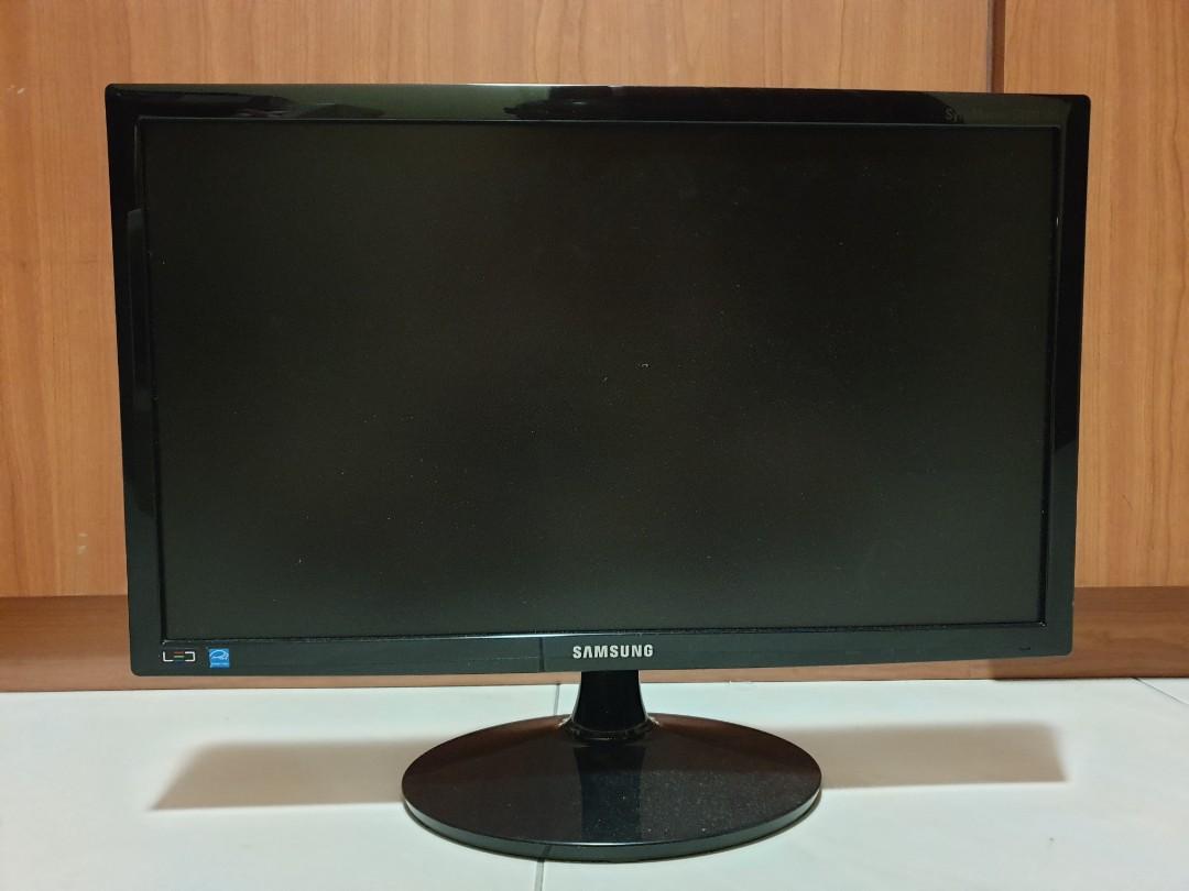 Samsung Monitor, Computers & Tech, Desktops on Carousell