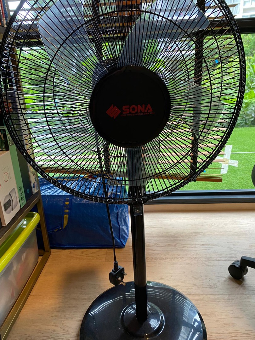 SONA fan, Furniture & Home Living, Lighting & Fans, Fans on Carousell