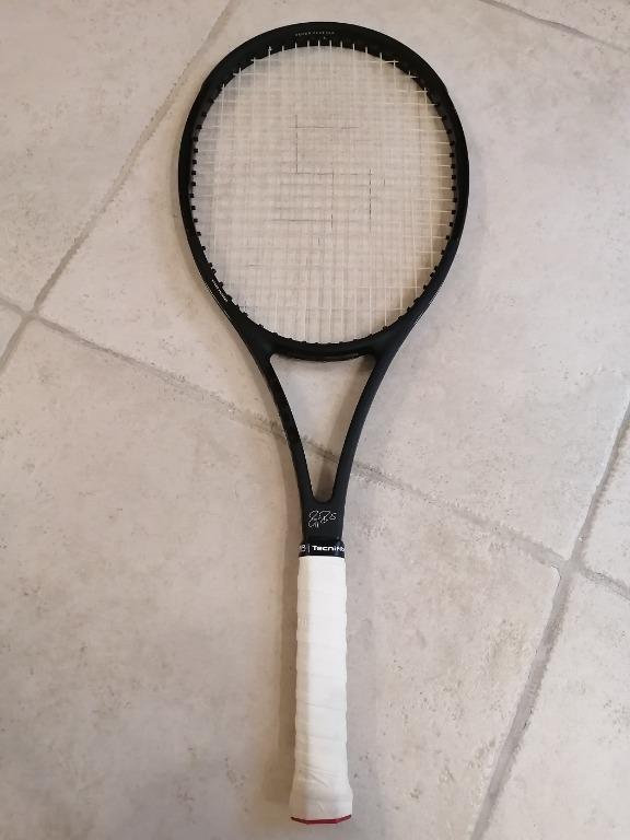 wilson pro staff rf97 v11.0, 運動產品, 運動與體育, 運動與體育 - 球拍和球類運動 - Carousell