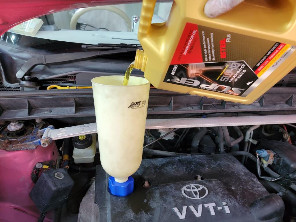 【火炭】豐田 Toyota BB 清洗引擎，更換引擎修復偈油 Engine Clean, Motor Oil Change, 汽車配件, 其他 ...