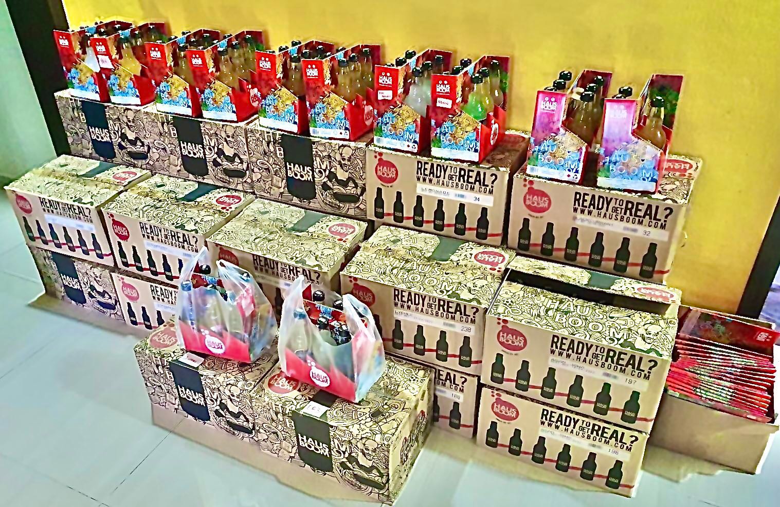 HAUSBOOM Sparkling Juice Drink, Food & Drinks, Beverages on Carousell