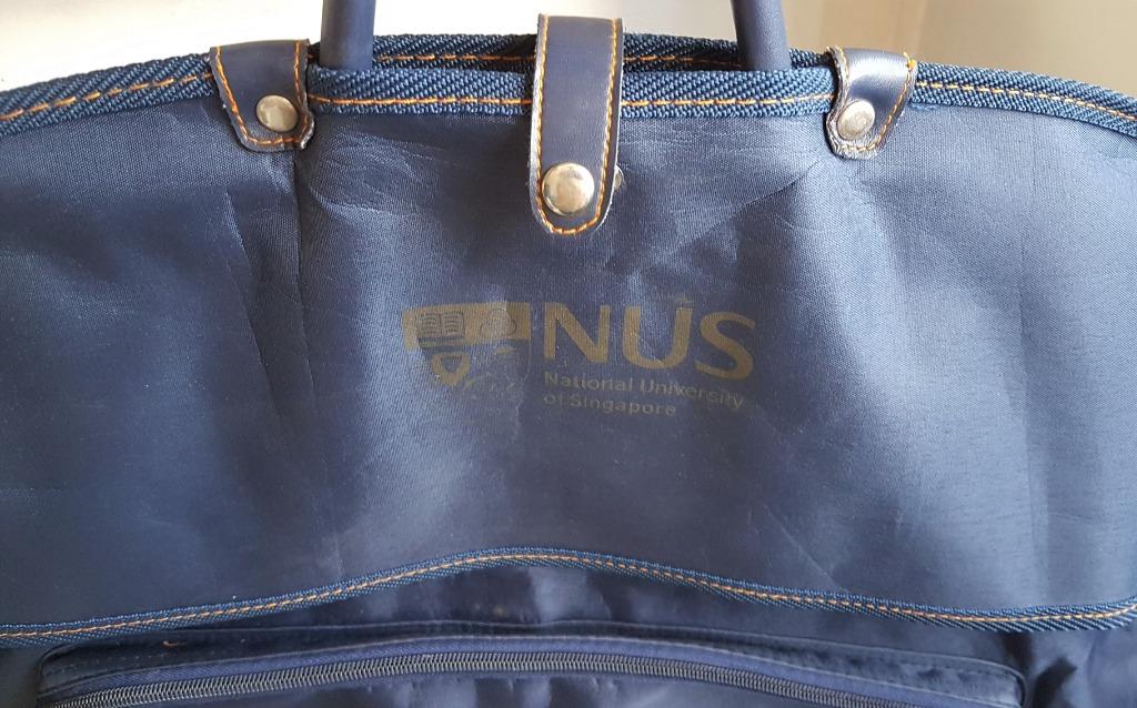 National University of Singapore Designer Bag, NUS Graduation Gown ...