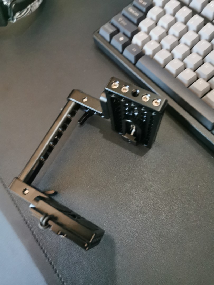 Smallrig universal half cage, Photography, Video Cameras on Carousell