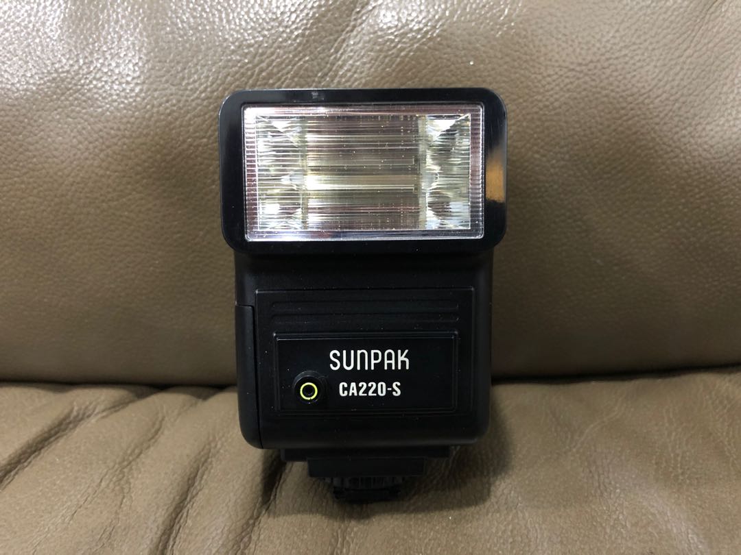 SUNPAK CA220-S FLASH, Photography, Photography Accessories, Camera Bags & Carriers on Carousell