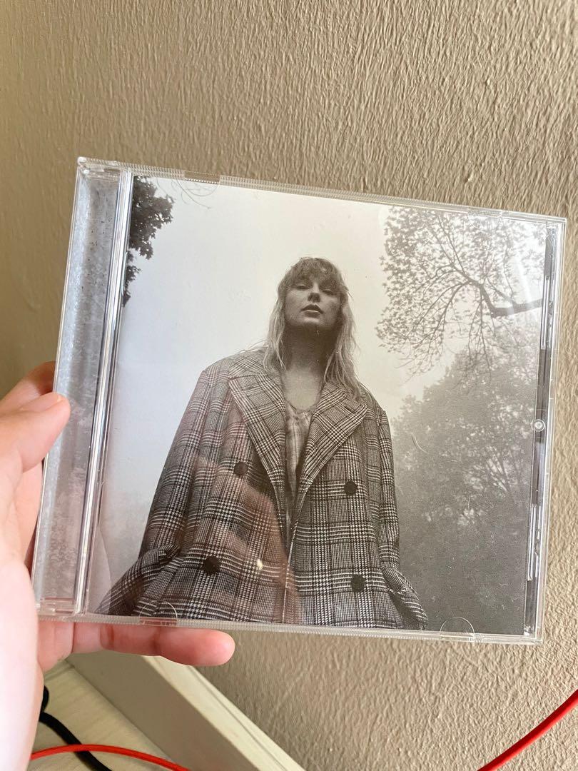 Taylor Swift - folklore (Deluxe CD - the ‘clandestine meetings’ edition), Hobbies & Toys, Music ...