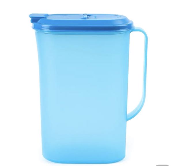 Tupperware 2L pitcher blue, Furniture & Home Living, Kitchenware ...