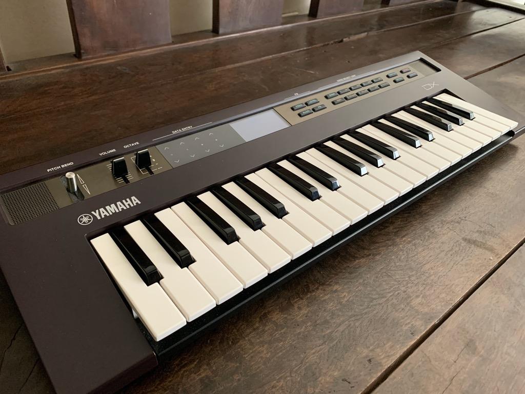 Yamaha Reface DX FM Synthesizer (with original box and accessories ...