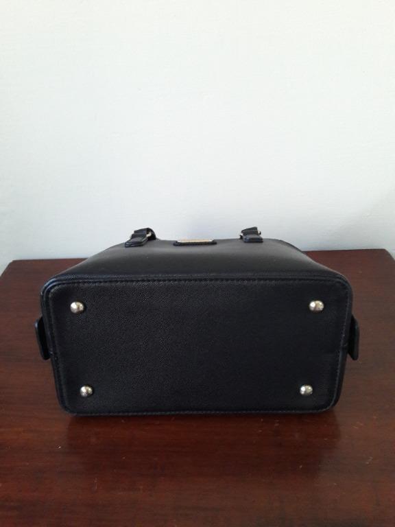 Gio Fiore Bag, Women's Fashion, Bags & Wallets, Purses & Pouches on ...