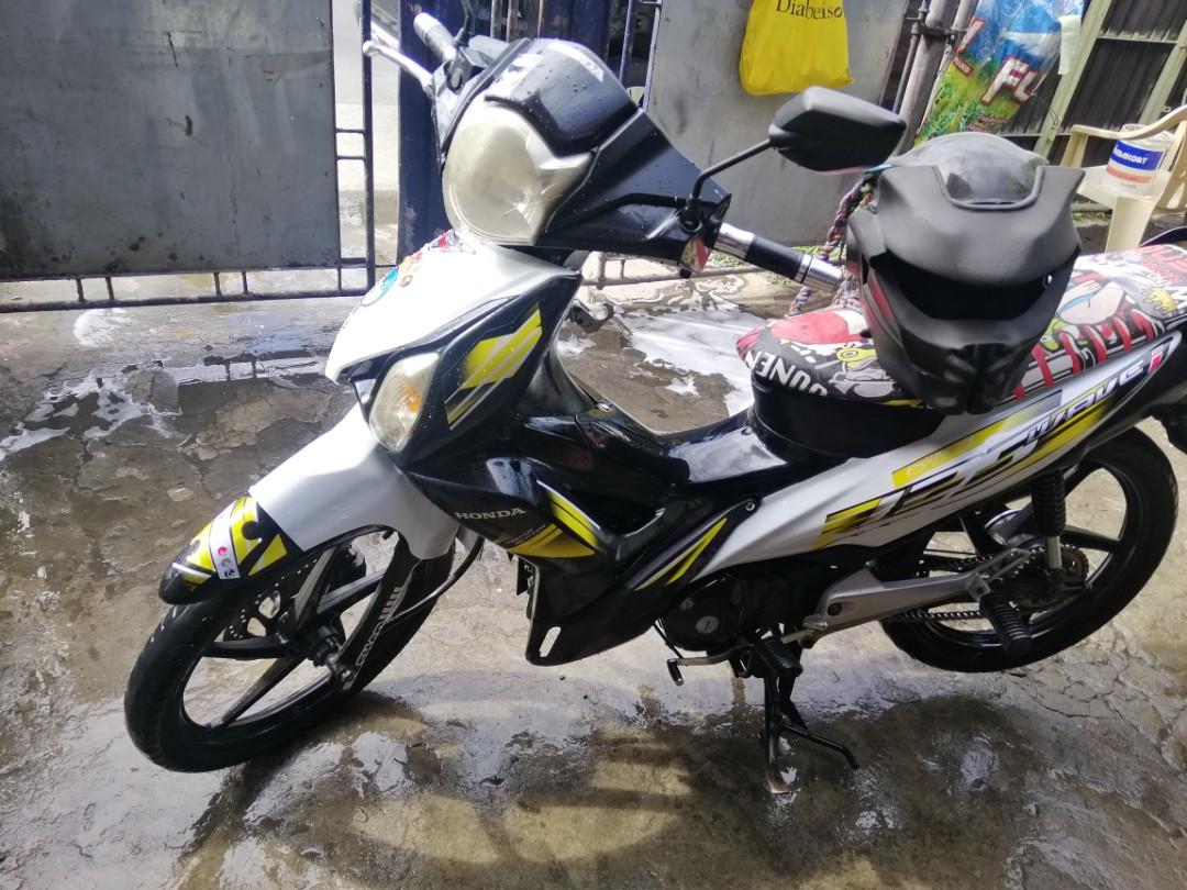 Honda Wave 125 Gilas and Predator Helmet, Motorbikes, Motorbikes for ...