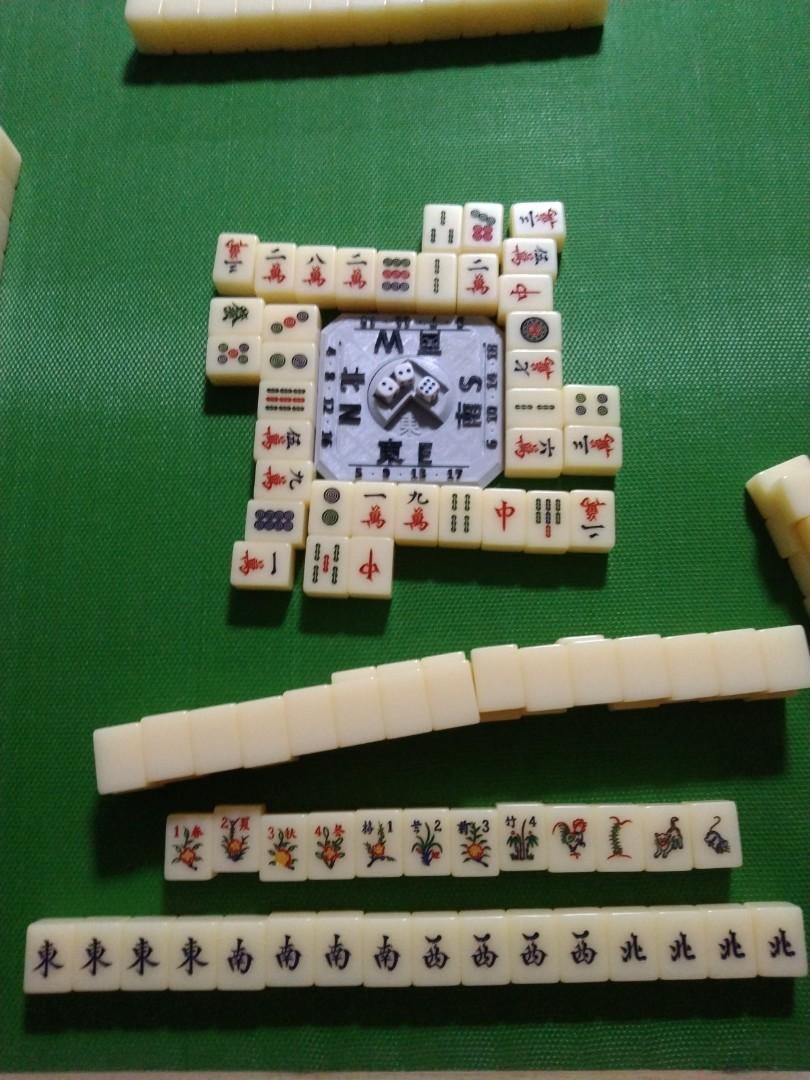 Mahjong plate [Customisable], Hobbies & Toys, Toys & Games on Carousell