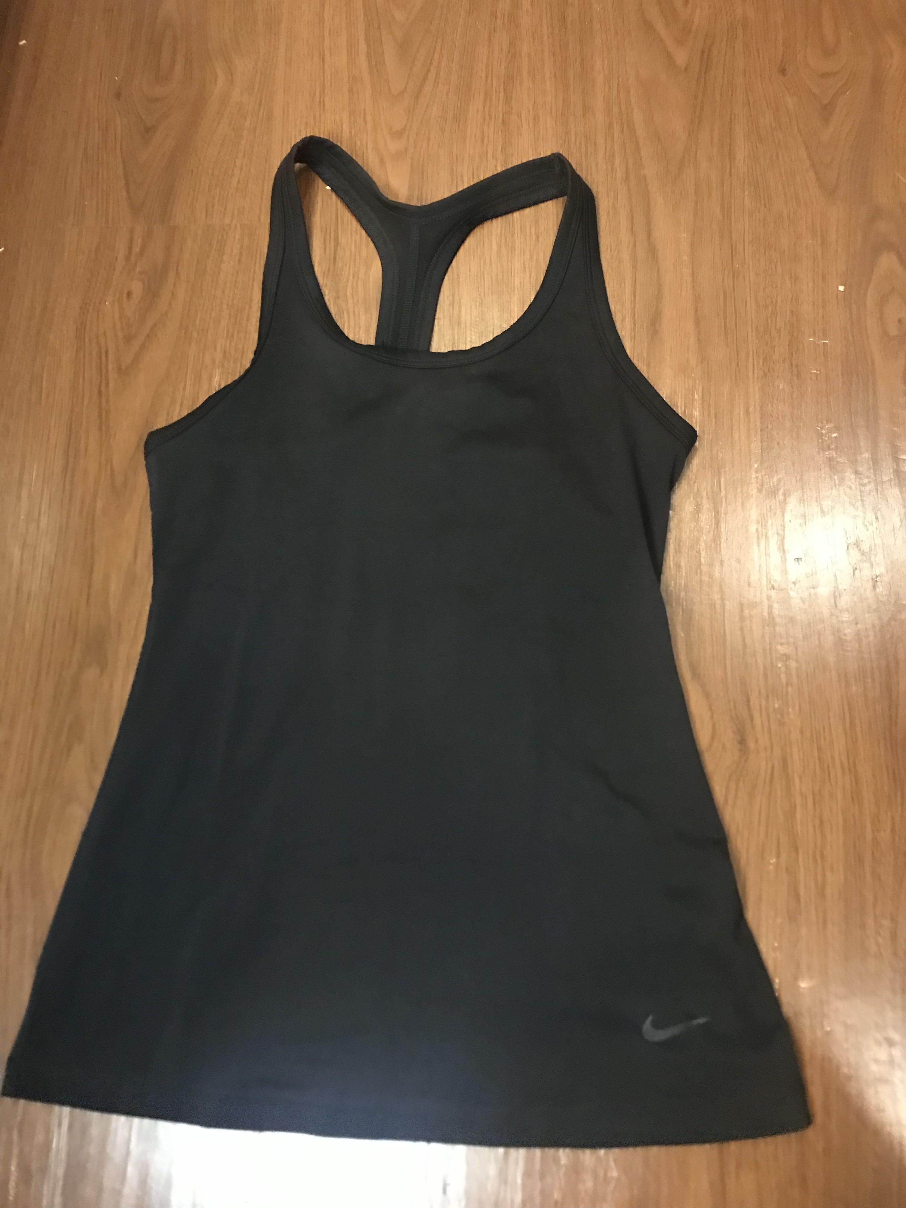 Nike Black Top Olah Raga Baju Olahraga Di Carousell