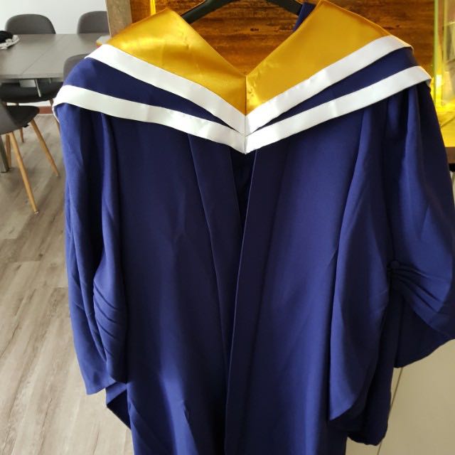 NTU Engineering Graduation convocation Gown Gold Hood Cap Mortarboard ...