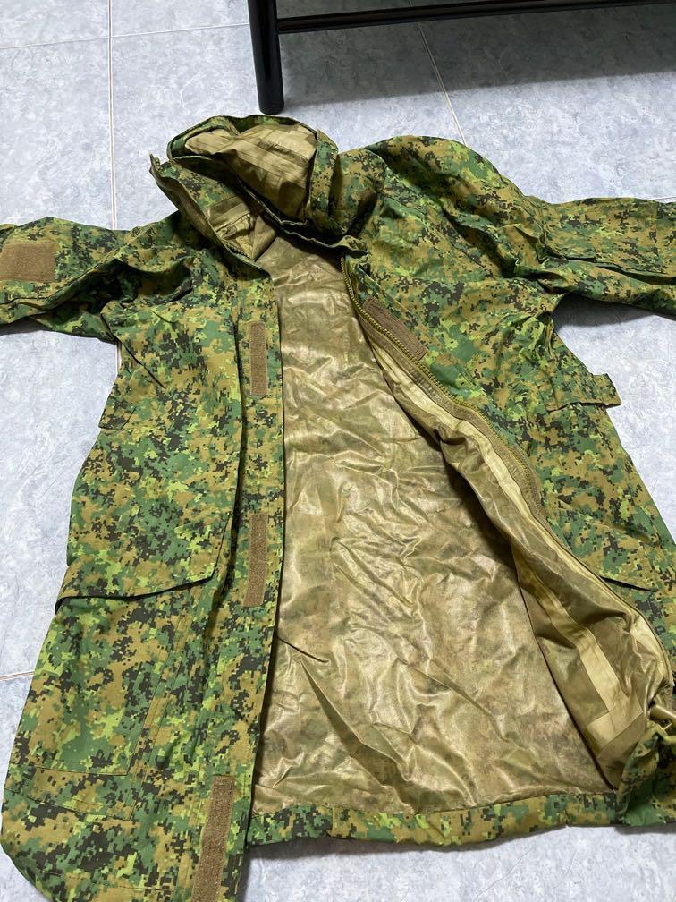 SAF PONCHO, Men's Fashion, Coats, Jackets and Outerwear on Carousell