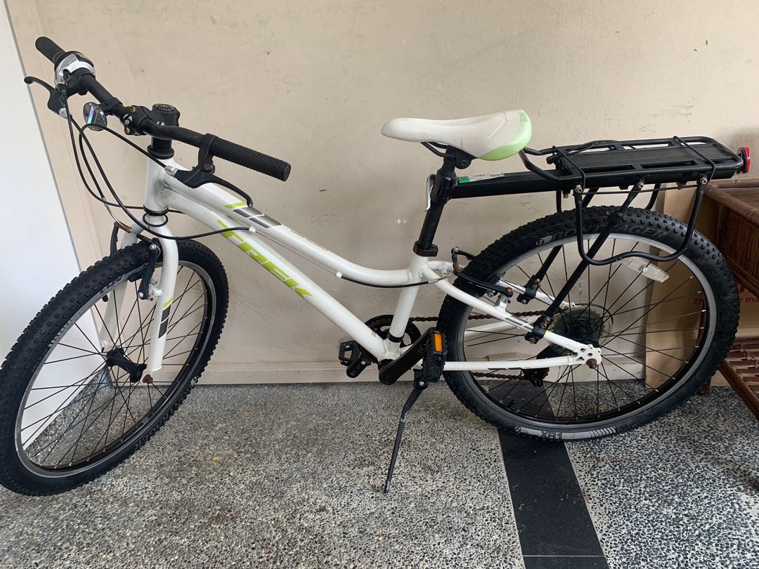 Trek 24” precaliber kids bike, Sports Equipment, Bicycles & Parts, Bicycles on Carousell