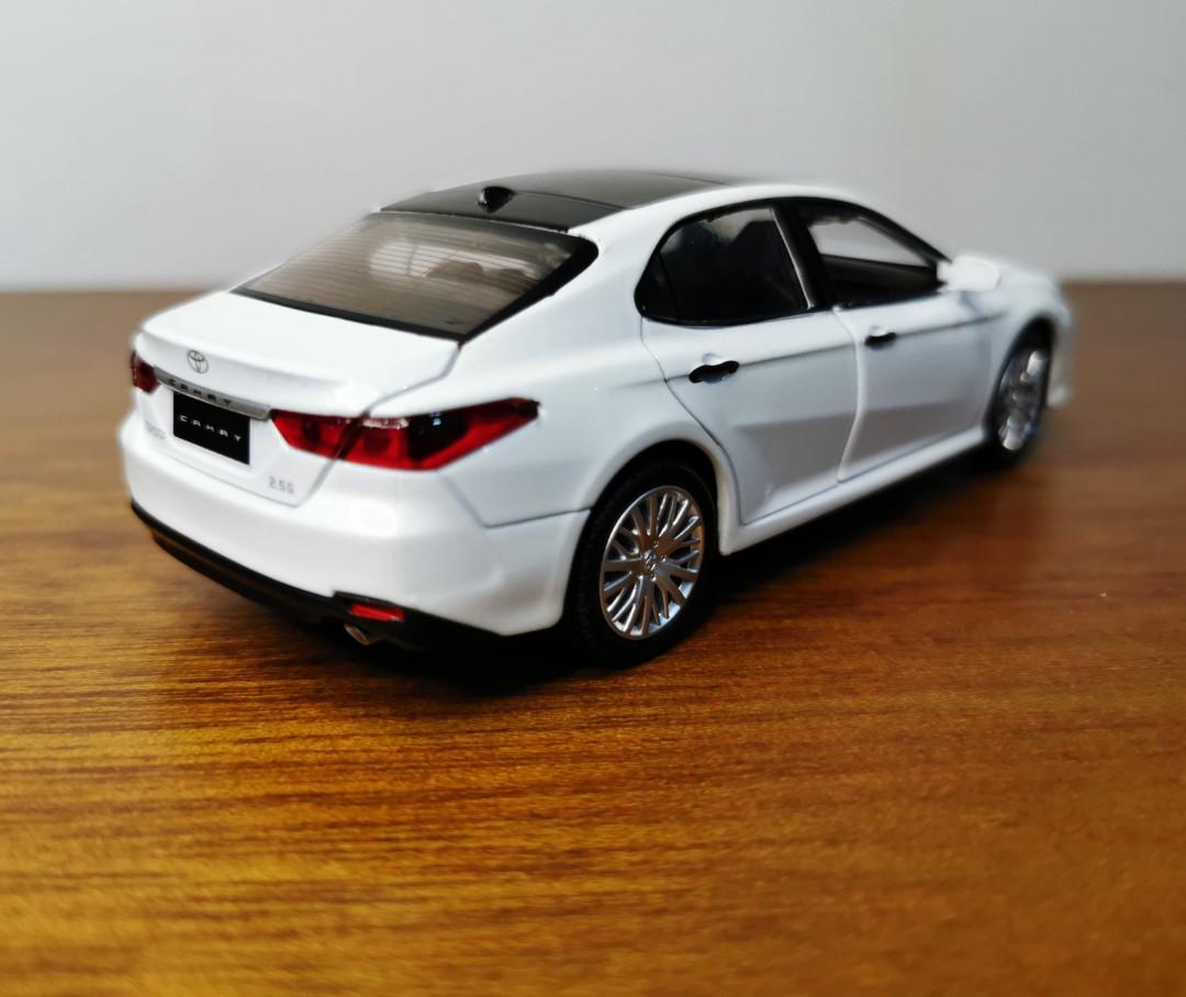 1/34 Toyota Camry XV70 8th Gen Diecast Scale Model Toy Car Color White ...