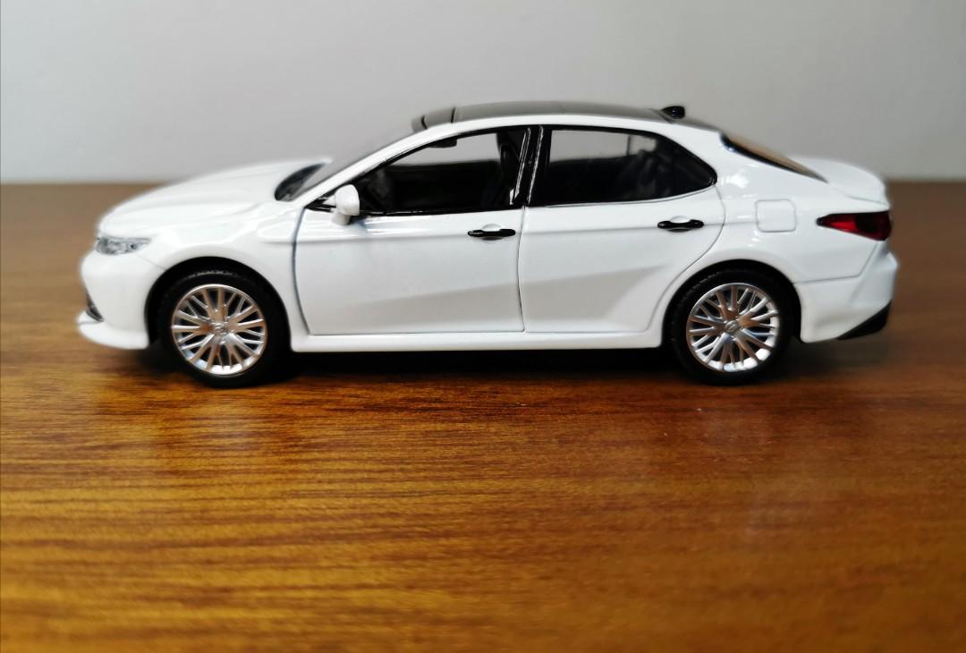 1/34 Toyota Camry XV70 8th Gen Diecast Scale Model Toy Car Color White ...
