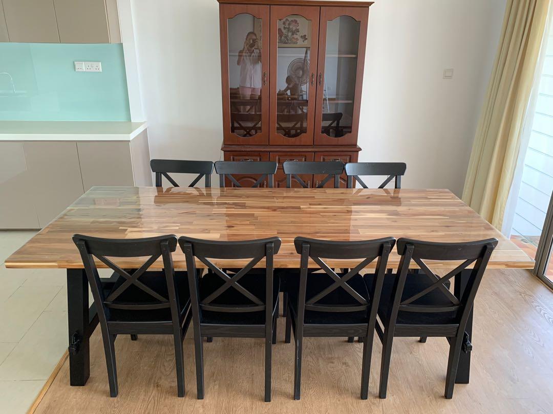 Acacia wood long dining table & 6 matching country-style chairs ...