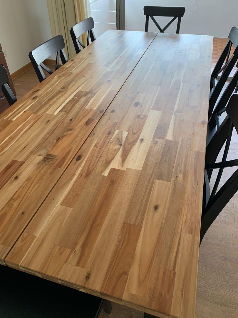 Acacia wood long dining table & 6 matching country-style chairs ...