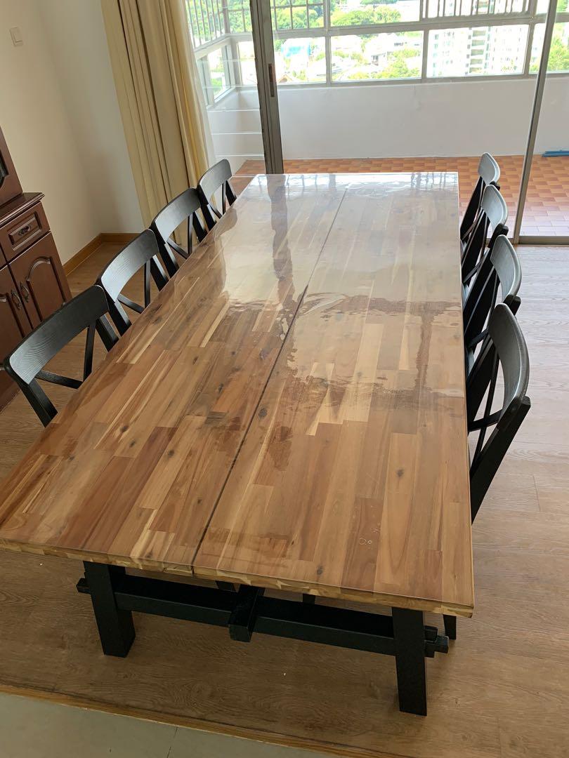 Acacia wood long dining table & 6 matching country-style chairs ...