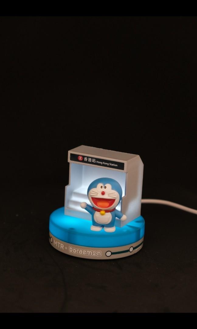 多啦A夢USB燈座/Doraemon USB Light, 興趣及遊戲, 玩具 & 遊戲類 - Carousell