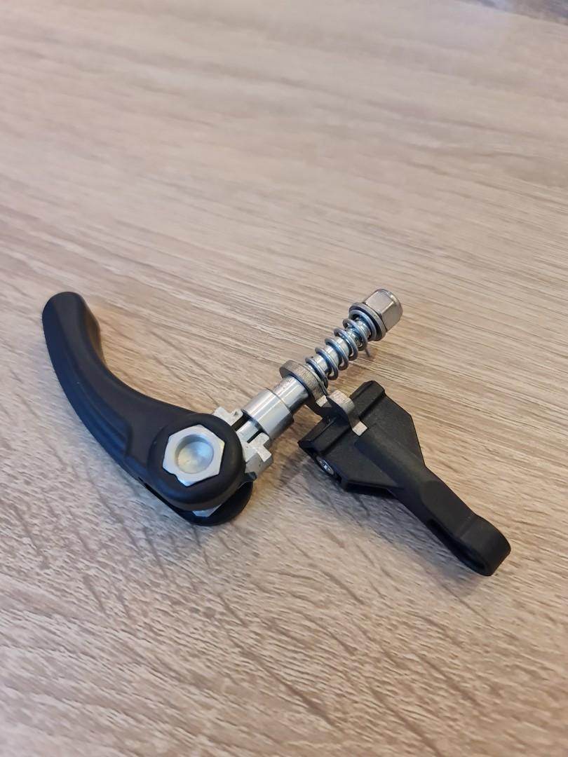 Brompton Seatpost Clamp Assembly (Original), Sports Equipment, Bicycles ...