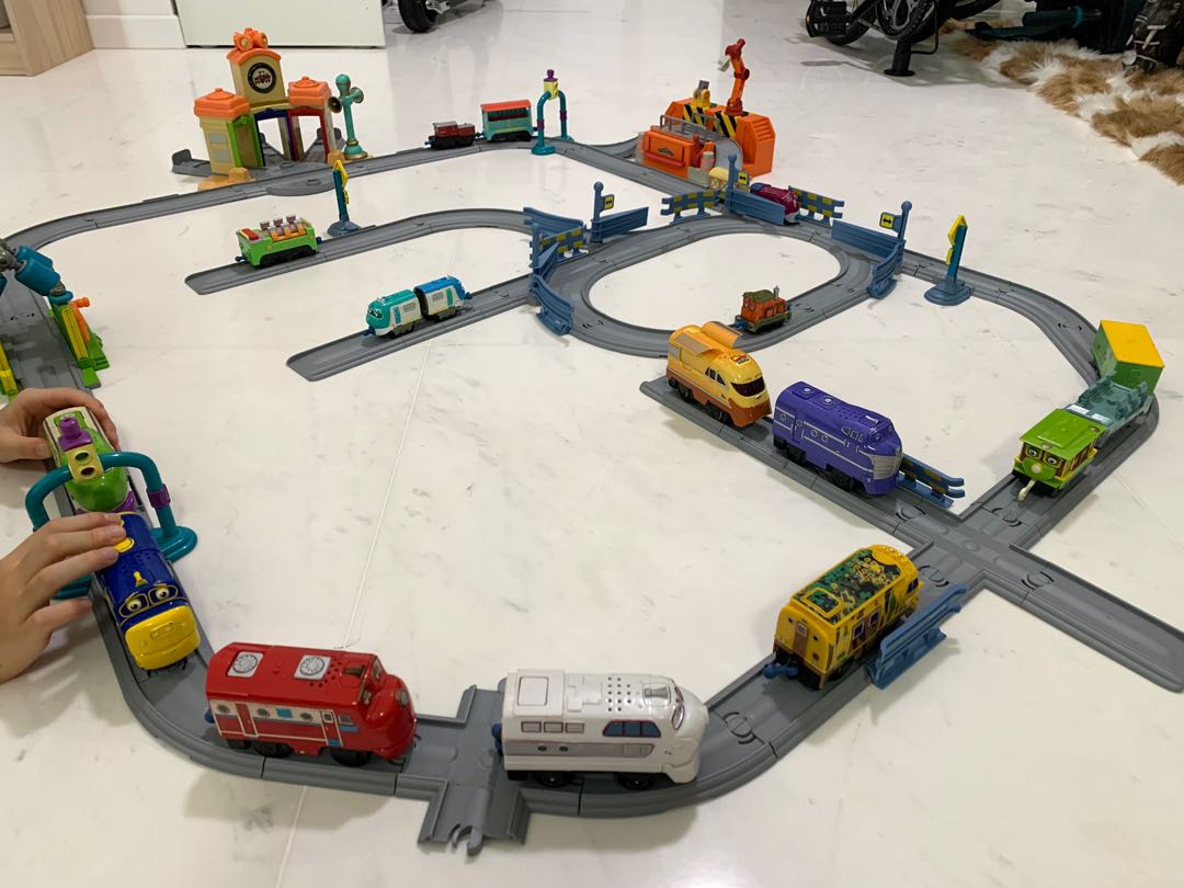 Chuggington Train set (trains, stations), Hobbies & Toys, Toys & Games ...