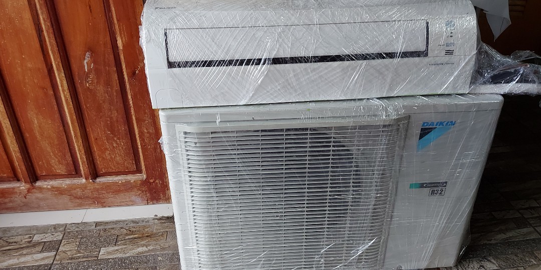 Daikin D'Smart Queen Inverter 2hp, TV & Home Appliances, Air ...