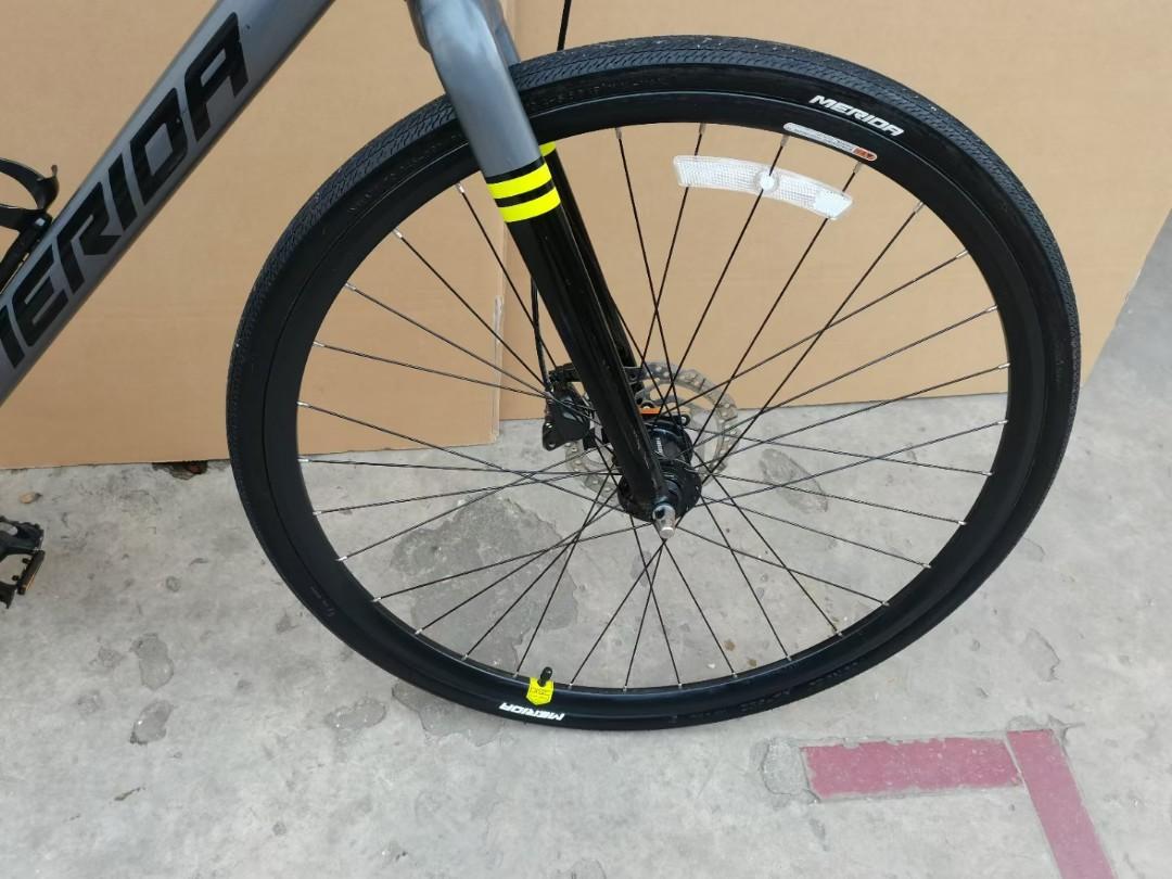 Merida Explorer X 700C Road Bike 18-speed Flat Handle Bike Shimano ...