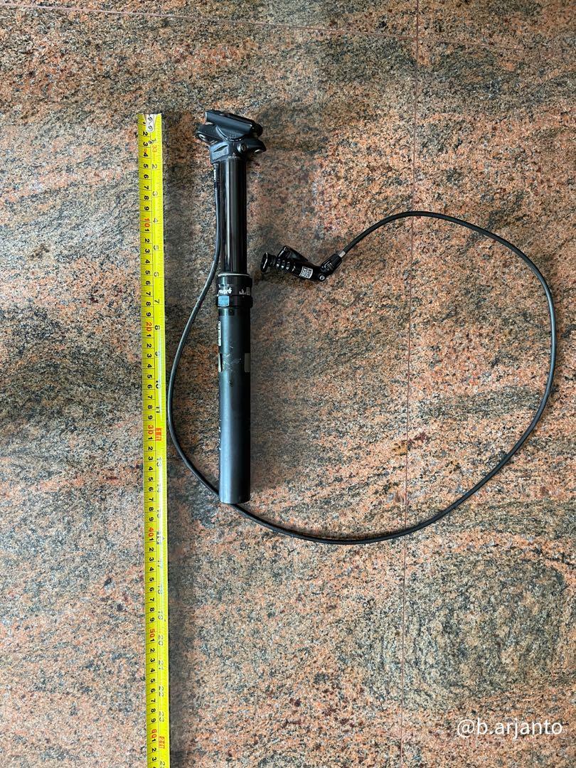 RockShox Reverb external dropper, Sports Equipment, Bicycles & Parts ...