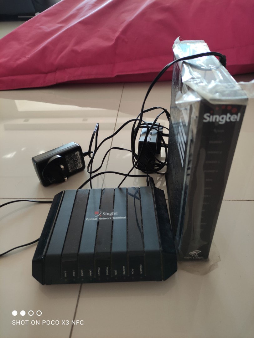 Singtel router and optical network terminal, Everything Else on Carousell