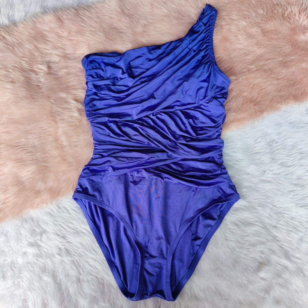 Venus Cut Swimsuit, Women's Fashion, Swimwear, Bikinis & Swimsuits on ...